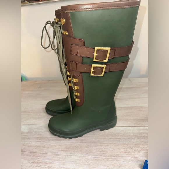 Tory Burch | Shoes | Tory Burch Green Brown Leather Strap Buckle Lace ...